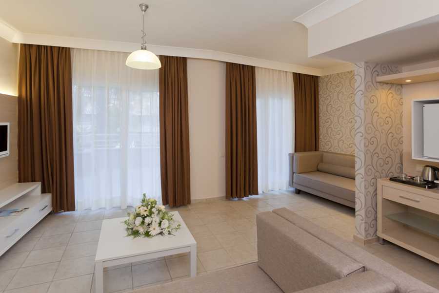 Club Mermaid Village - Antalya, Alanya, Türkler